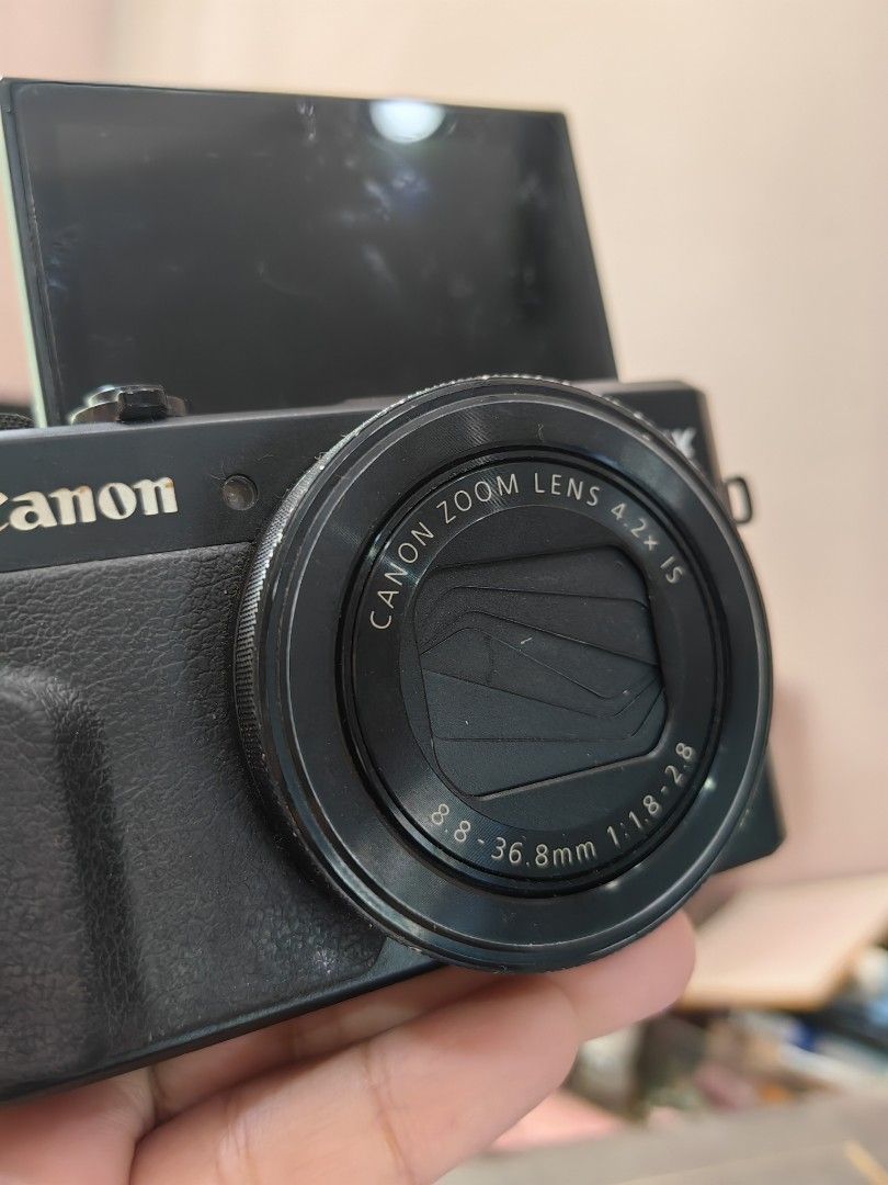 Canon G7x Mark II with free case and memory card, Photography, Cameras ...