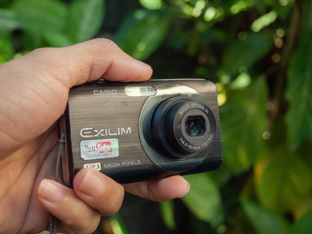 Casio Exilim EX-Z90 Digital Camera Digicam, Photography, Cameras on ...