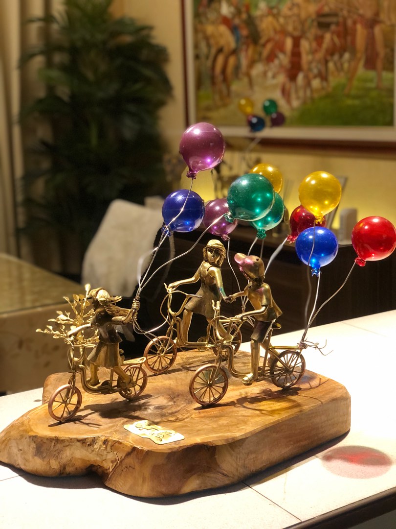 Castrillo Sculpture "Happy Family", Furniture & Home Living, Home Decor ...