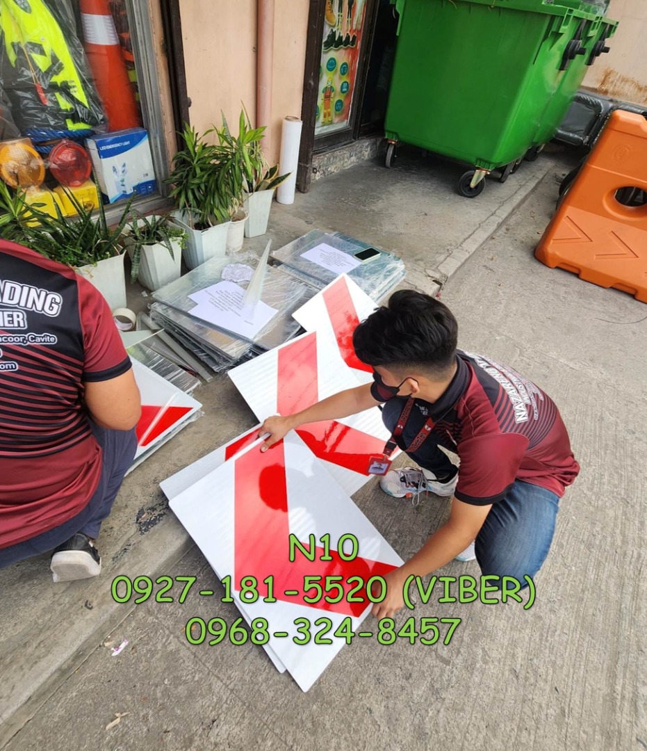 chevron signage, Commercial & Industrial, Industrial Equipment on Carousell