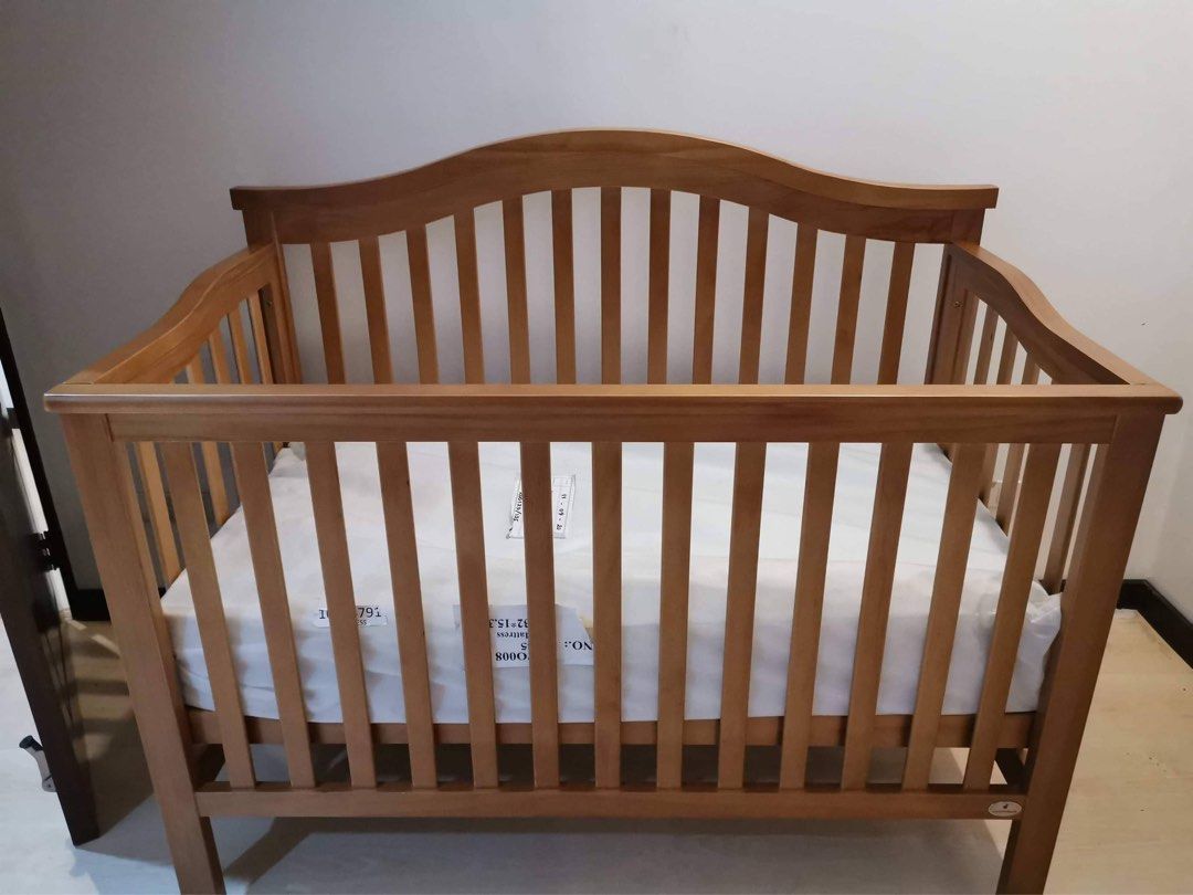 crib, Babies & Kids, Baby Nursery & Kids Furniture, Cots & Cribs on ...