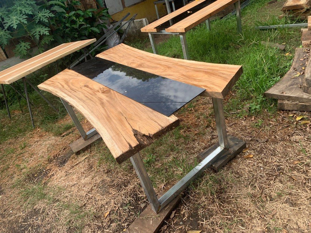 Dining Table Live Edge Acacia Center Glass 5x3ft 6 seaters, Furniture ...