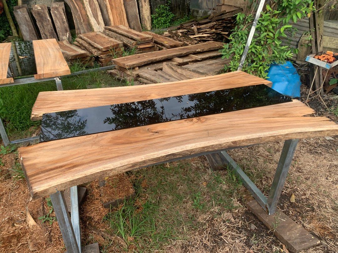 Dining Table Live Edge Acacia Center Glass 5x3ft 6 seaters, Furniture ...