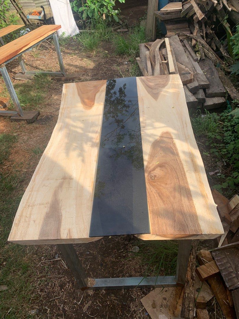 Dining Table Live Edge Acacia Center Glass 5x3ft 6 seaters, Furniture ...