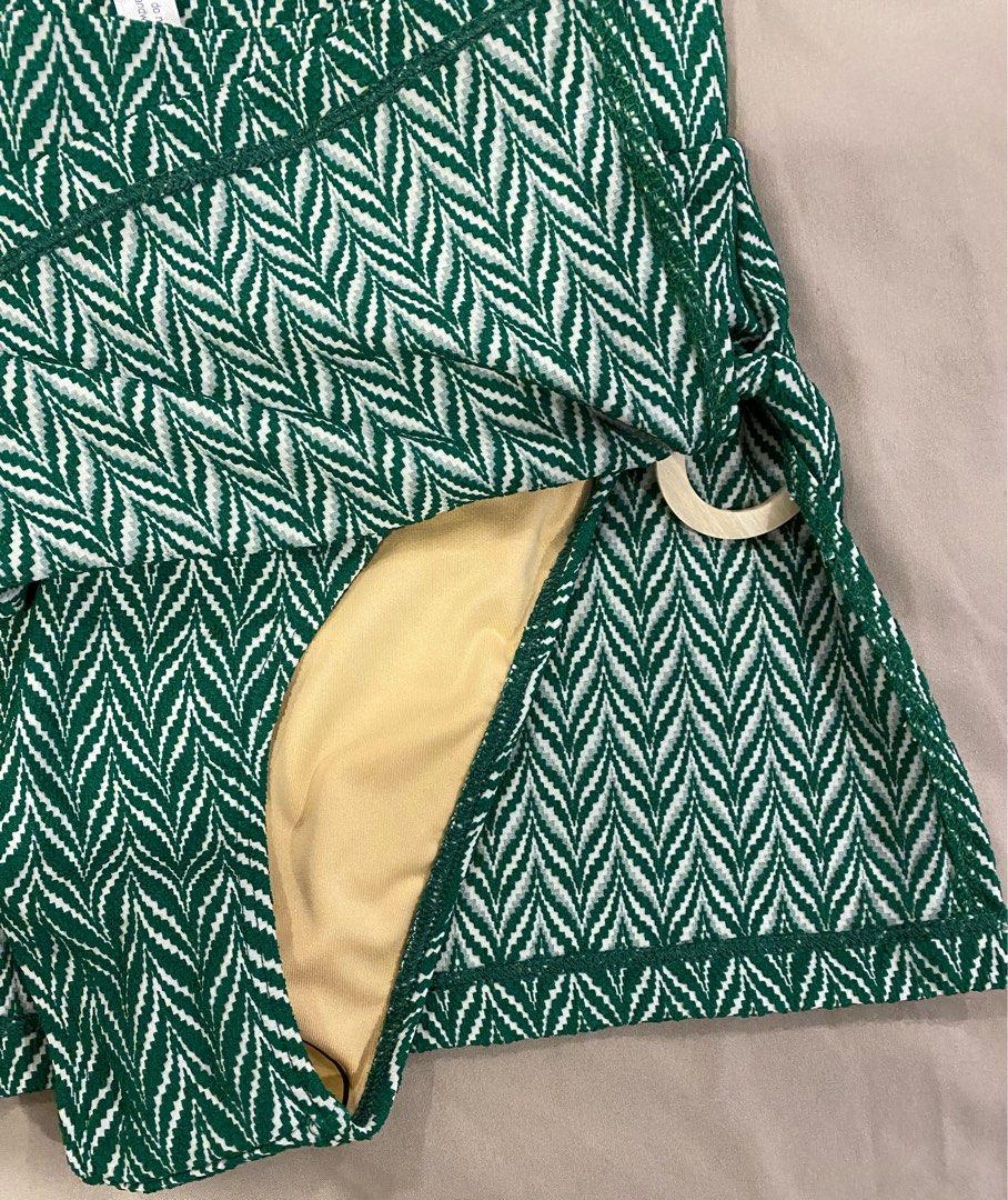 Eighth Mermaid Ramona SET S, Women's Fashion, Swimwear, Bikinis ...