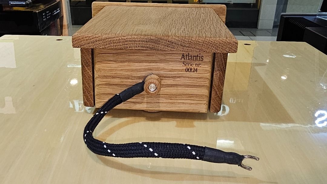 Entreq Atlantis Tellus Ground Box, Audio, Other Audio Equipment on ...