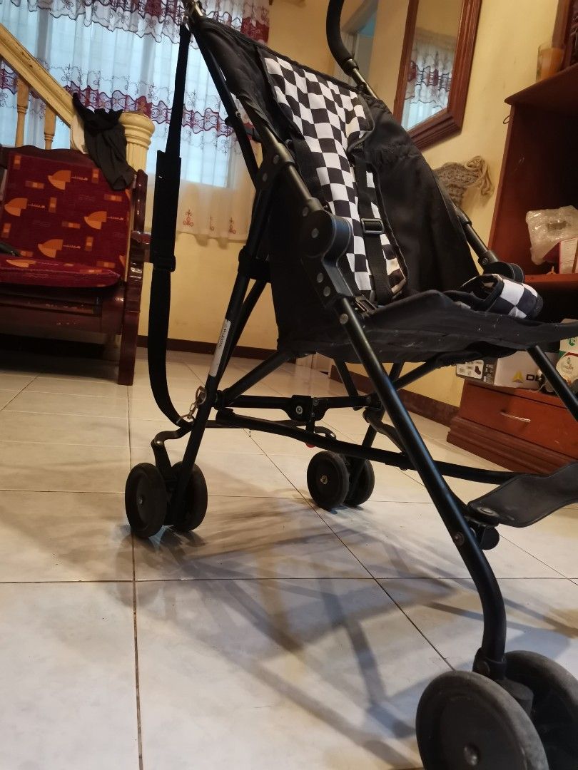 Giant Carrier stroller, Babies & Kids, Going Out, Strollers on Carousell