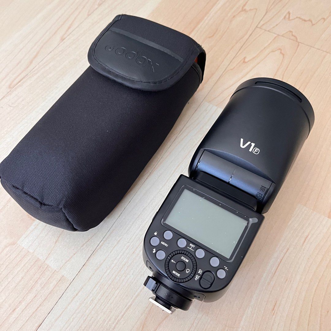 Godox V1 Flash Fujifilm X Mount, Photography, Lens & Kits on Carousell