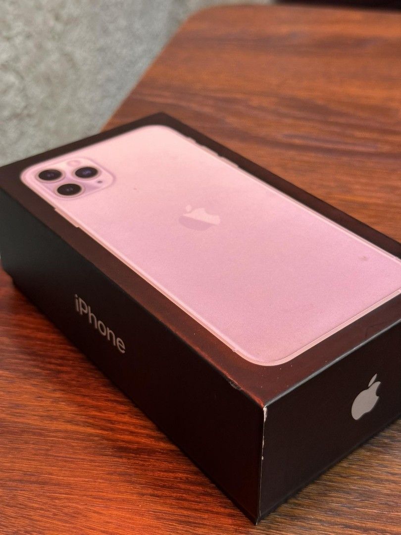 Gold iPhone 11 Pro Max 256gb (with inclusions), Mobile Phones & Gadgets ...