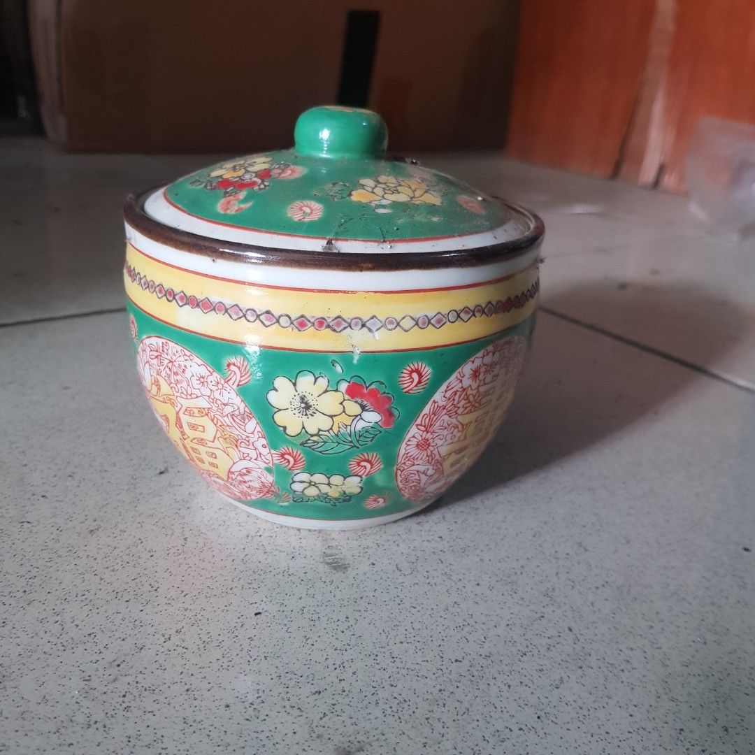 Guci China tempat permen antik, Antik, Pajangan di Carousell