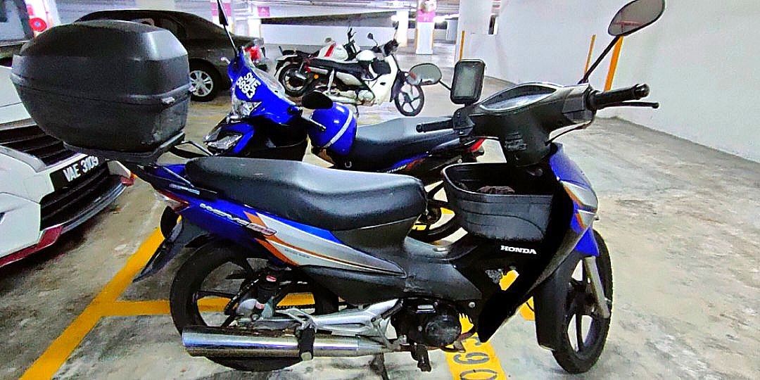 HONDA WAVE 100R, Motorbikes on Carousell