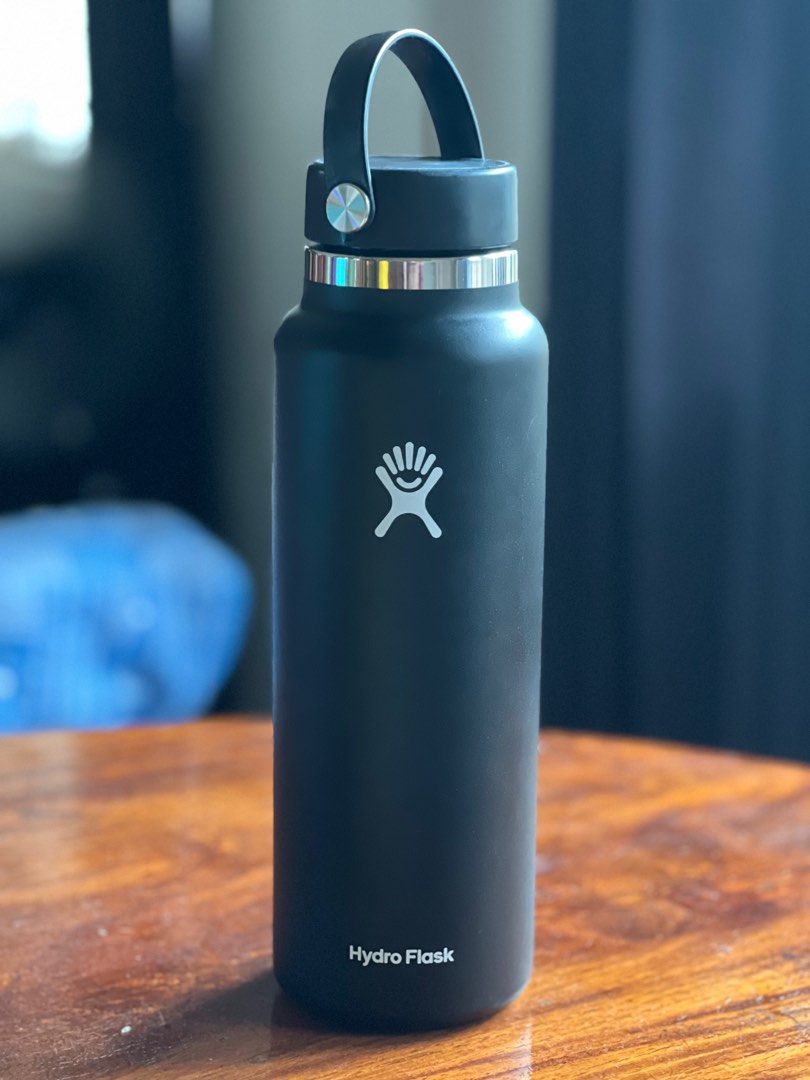 Hydro Flask 40 oz original, Furniture & Home Living, Kitchenware ...