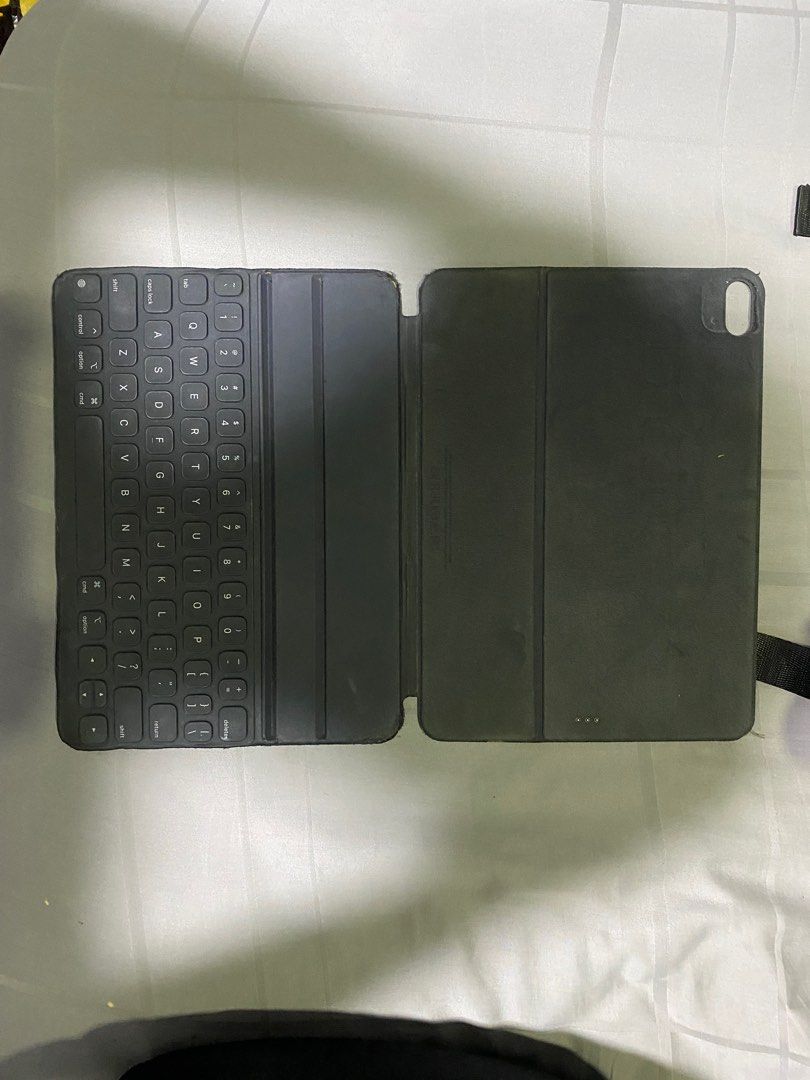 iPad Pro Smart Keyboard Folio 11 Inch, Computers & Tech, Parts ...