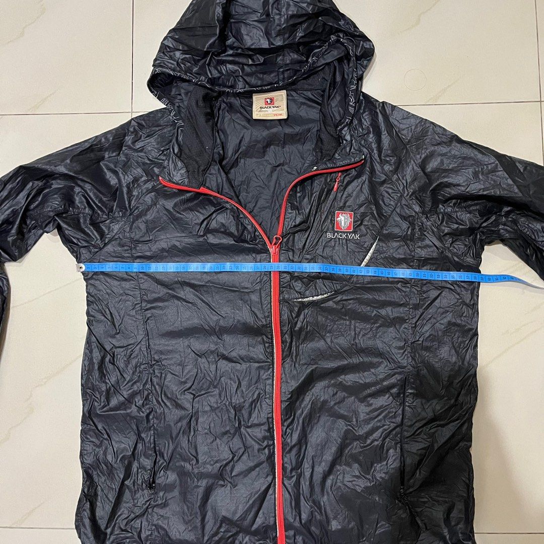 Jaket Running Black Yak Series Extreme Peak., Fesyen Pria, Pakaian ...