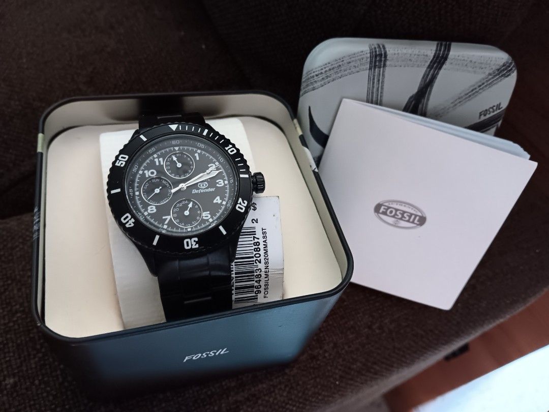 Jam tangan fossil defender 38mm, Fesyen Wanita, Jam Tangan di Carousell