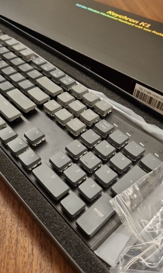 Keychron K1 full sized wireless mechanical keyboard - brown switches ...