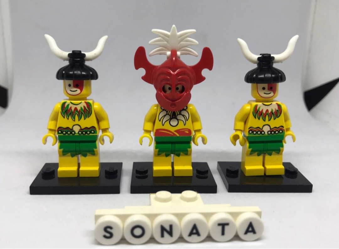 LEGO VINTAGE ISLANDER LOT, Hobbies & Toys, Toys & Games on Carousell