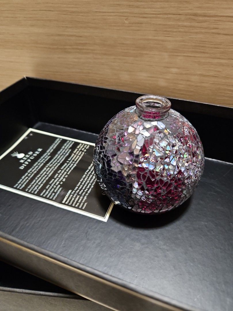 London REED Diffuser container, 其他, 其他 - Carousell