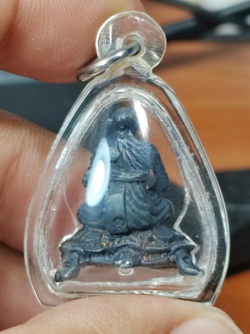 Lp Liew(龙婆柳）Roop Lor Roon Luk Yuk (增运系列) # Lp Liew # 龙婆柳＃Lp Liu #Thai ...