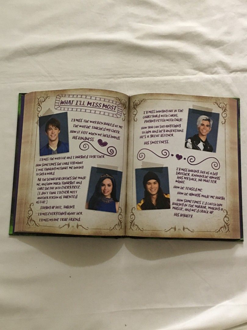 Mal's Spell Book 2 - Disney Descendants Book, Hobbies & Toys, Books ...