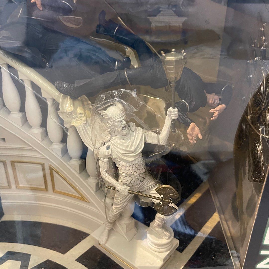 McFarlane Toys Matrix Series 1 Neo The Matrix Reloaded: Chateau Scene ...