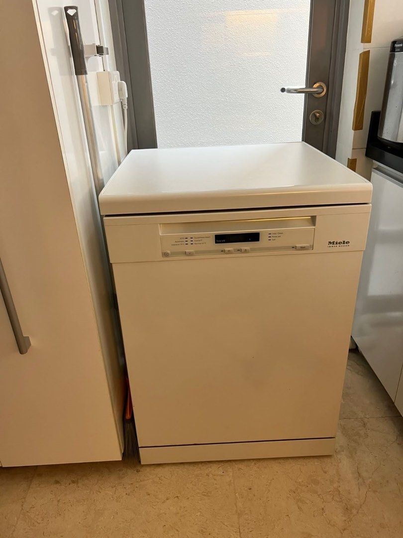 Miele G6620 Dishwasher, TV & Home Appliances, Kitchen Appliances ...