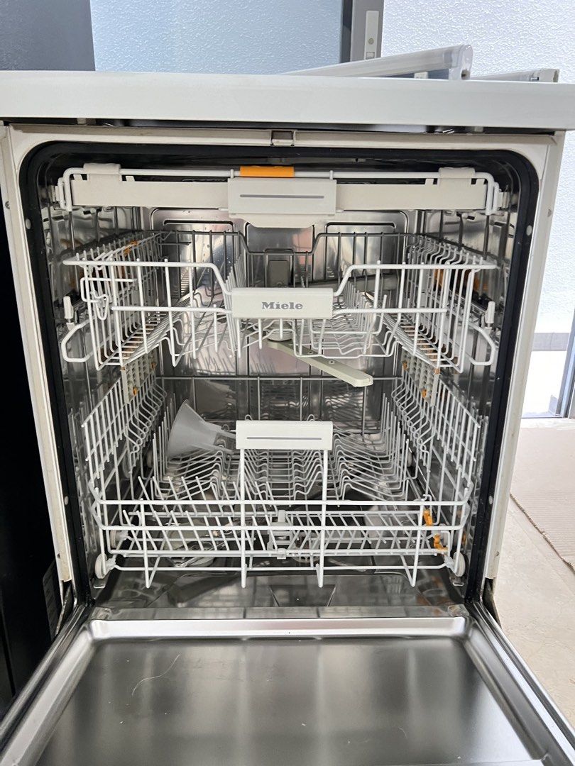 Miele G6620 Dishwasher, TV & Home Appliances, Kitchen Appliances ...