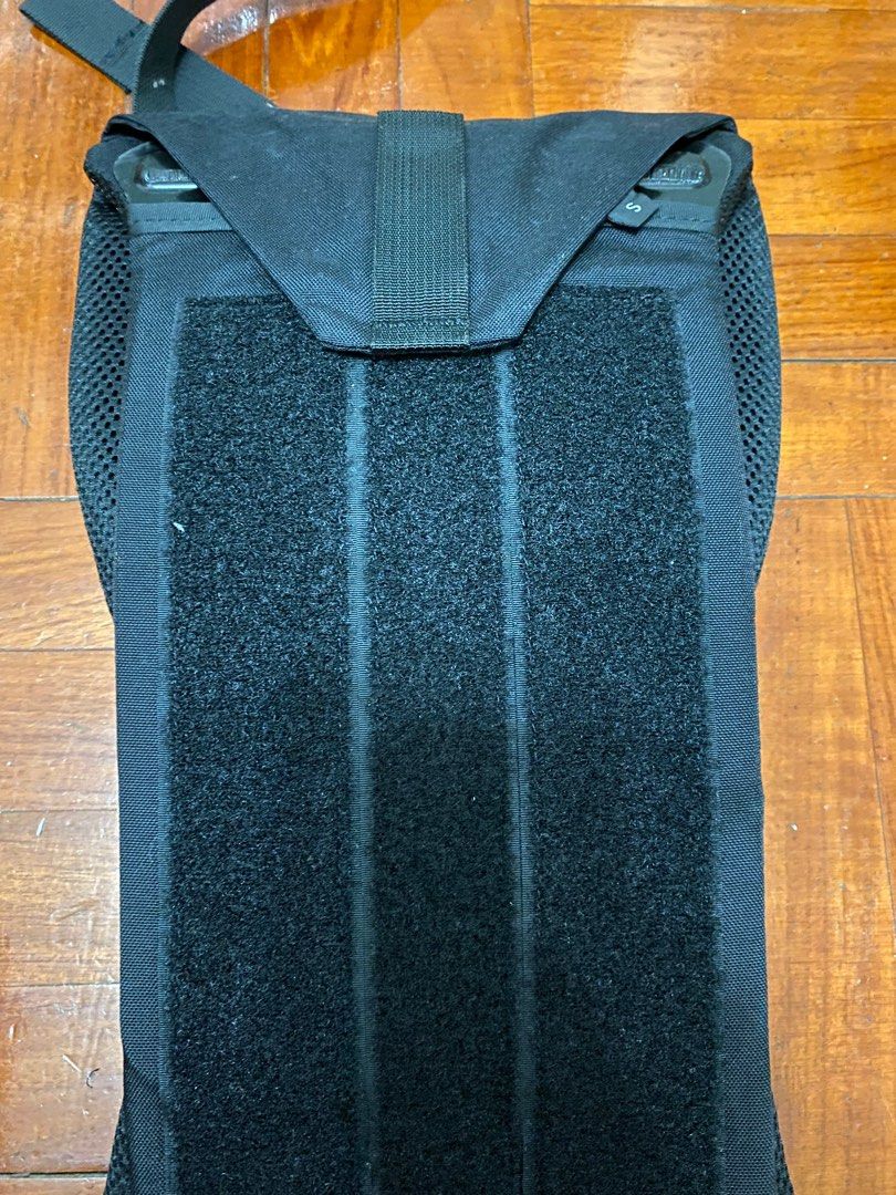 Mystery Ranch Yoke, 男裝, 袋, 背包 - Carousell