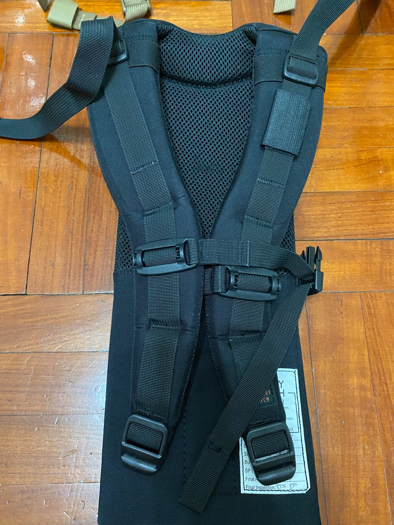 Mystery Ranch Yoke, 男裝, 袋, 背包 - Carousell