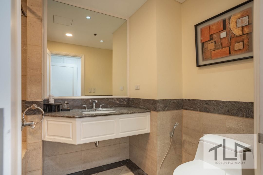 One Roxas Triangle 3BR Unit for LEASE, Property, Rentals, Apartments ...