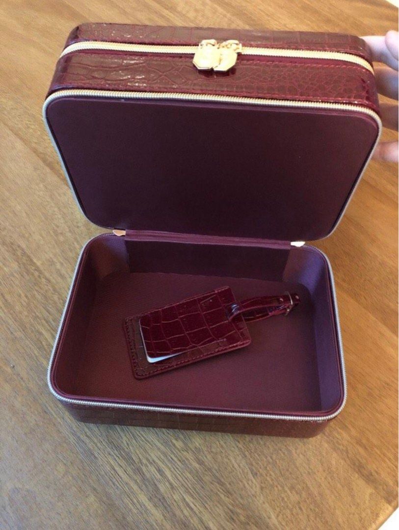 Ritz Carlton Jewellery Mooncake Box, Women's Fashion, Jewelry ...