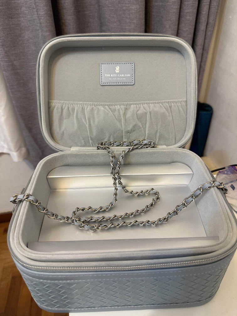 Ritz Carlton mooncake box, Women's Fashion, Bags & Wallets, Cross-body ...