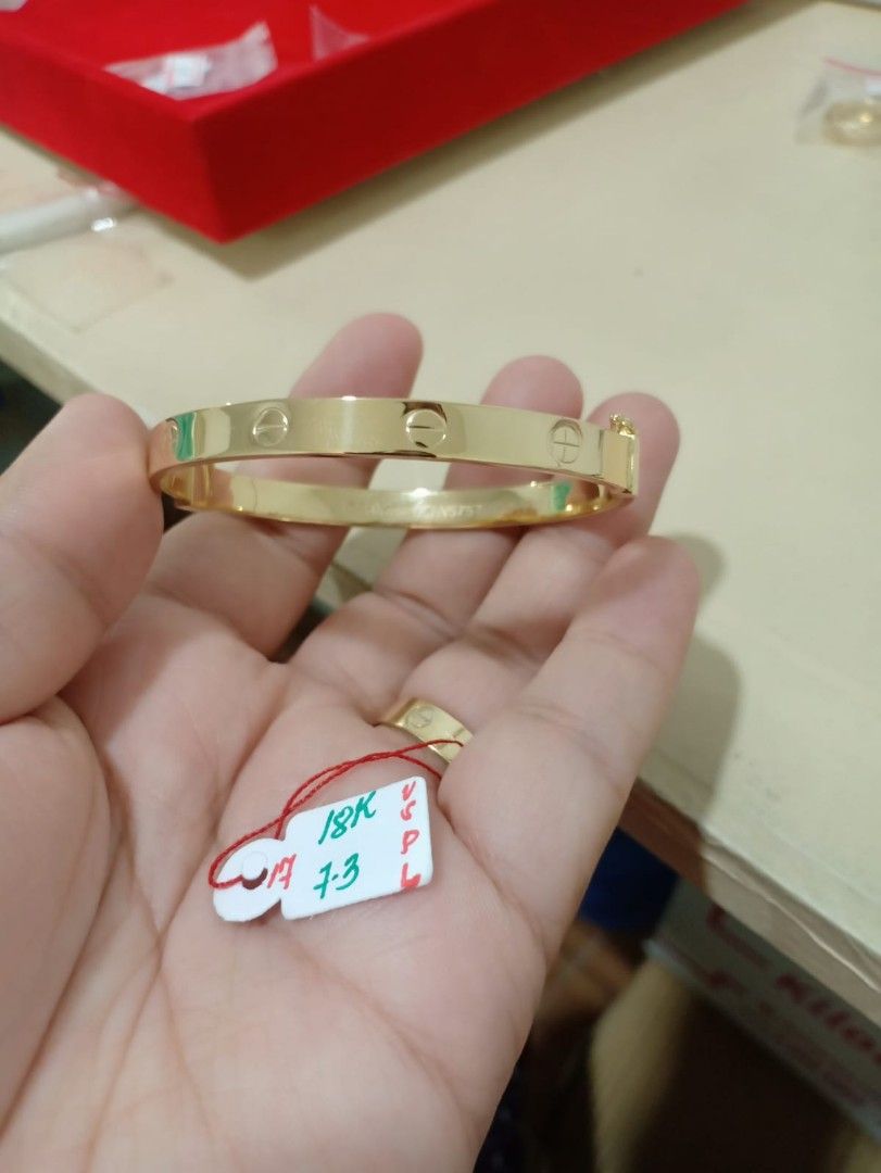 Saudi Gold 18k Bangle Cartier, Women's Fashion, Jewelry & Organizers ...