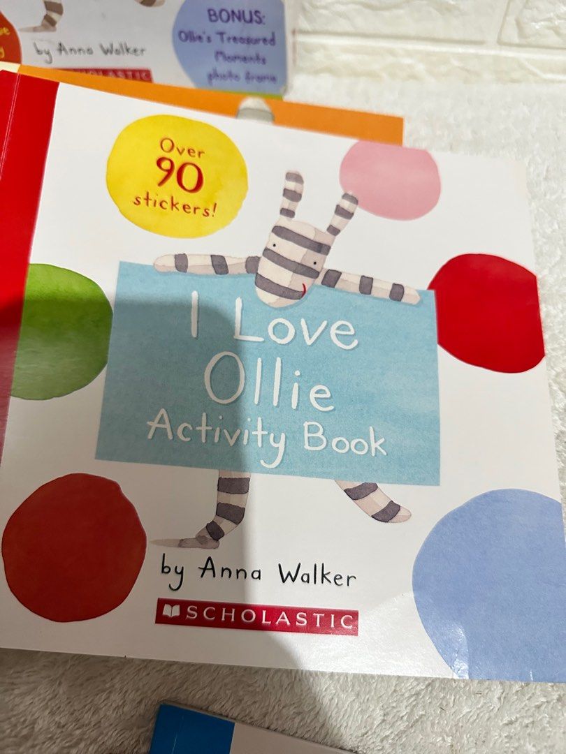Scholastic I love Ollie Book Set, Hobbies & Toys, Books & Magazines ...