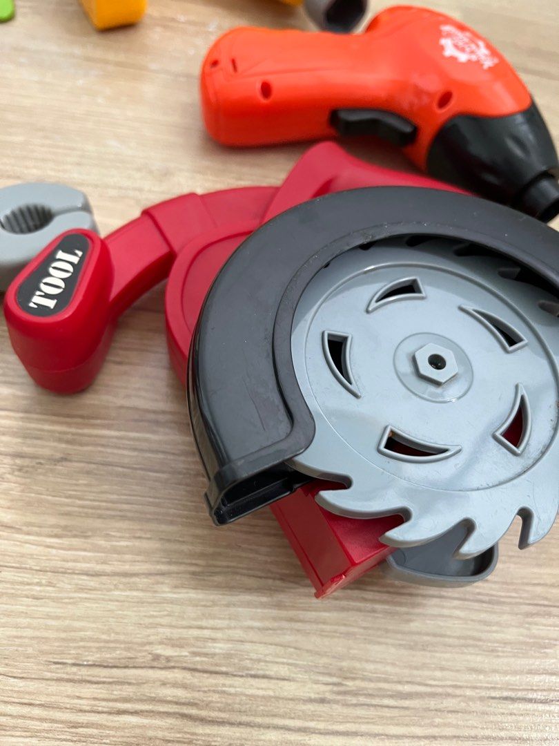 set bertukang Caterpiller, Hobbies & Toys, Toys & Games on Carousell