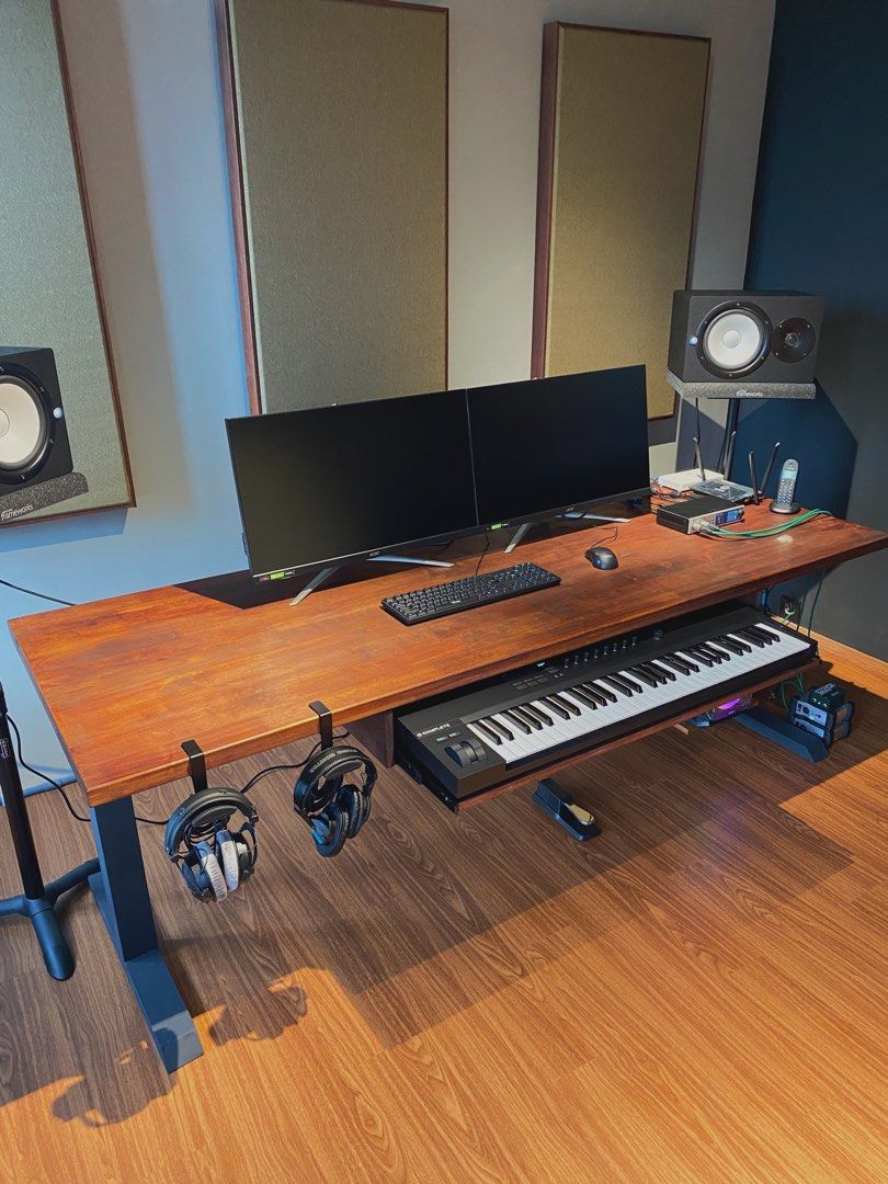 studio recording desk, Furniture & Home Living, Furniture, Tables ...
