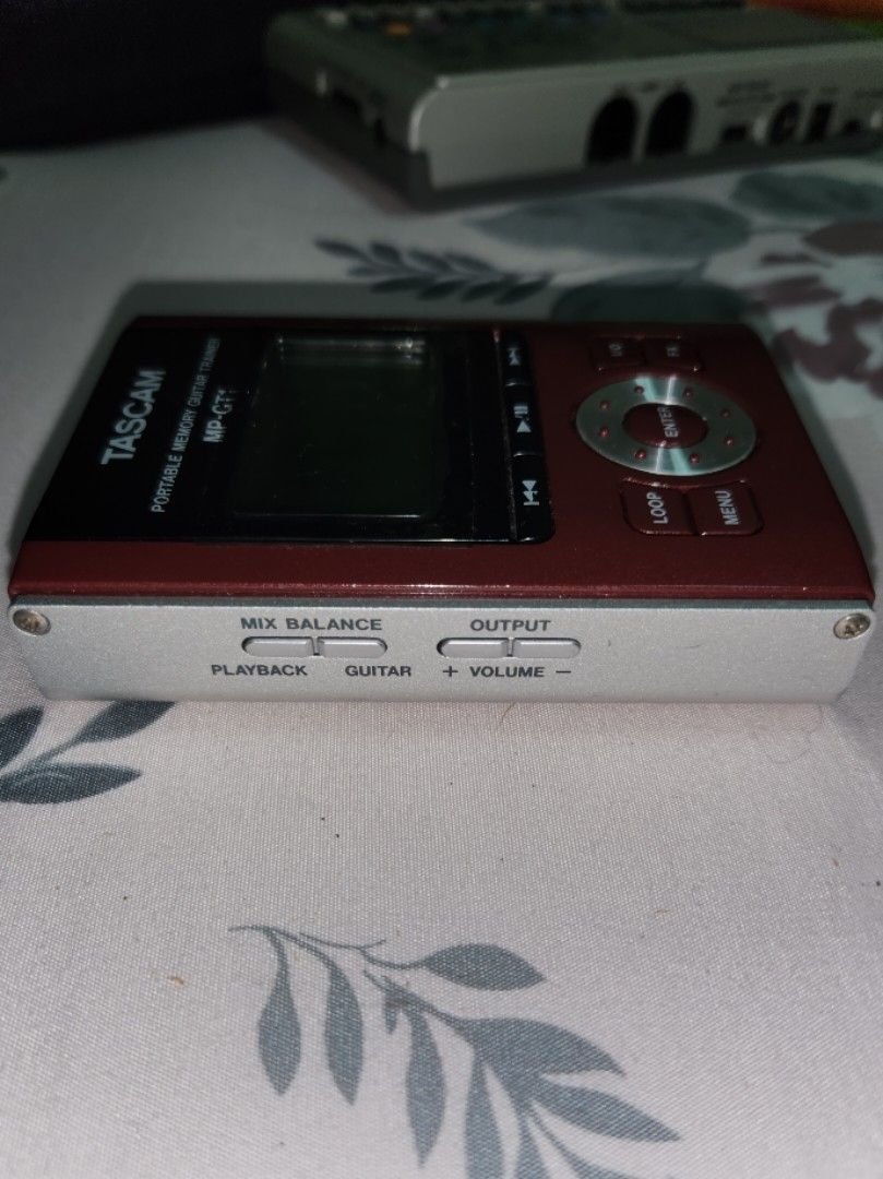 Tascam MP-GT1 Portable Memory Guitar Trainer Looper, Audio, Other Audio ...