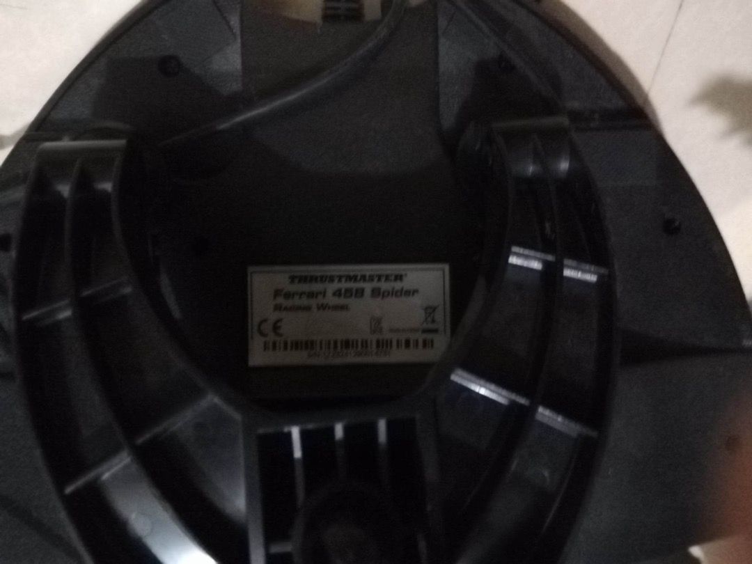 Thrustmaster Ferrari 458 Spider Racing Wheel (Xbox Series X/S & One ...