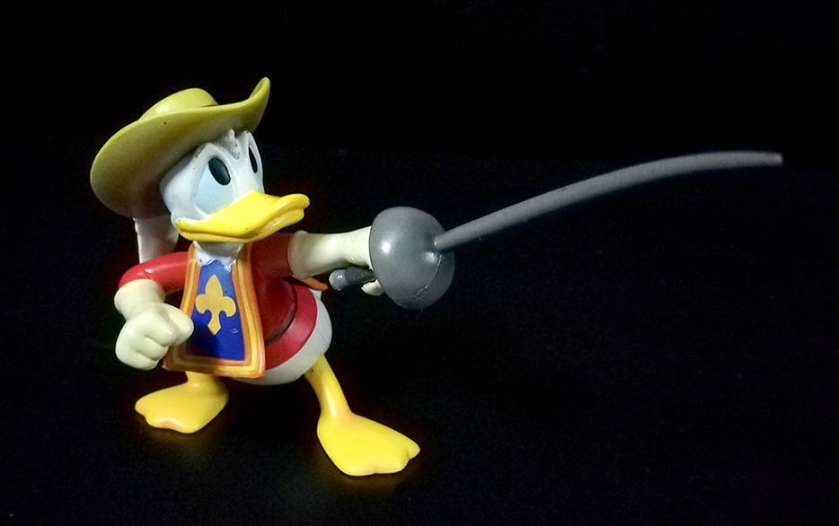 Tomy Disney Magical Collection: THE THREE MUSKETEERS figures set ...