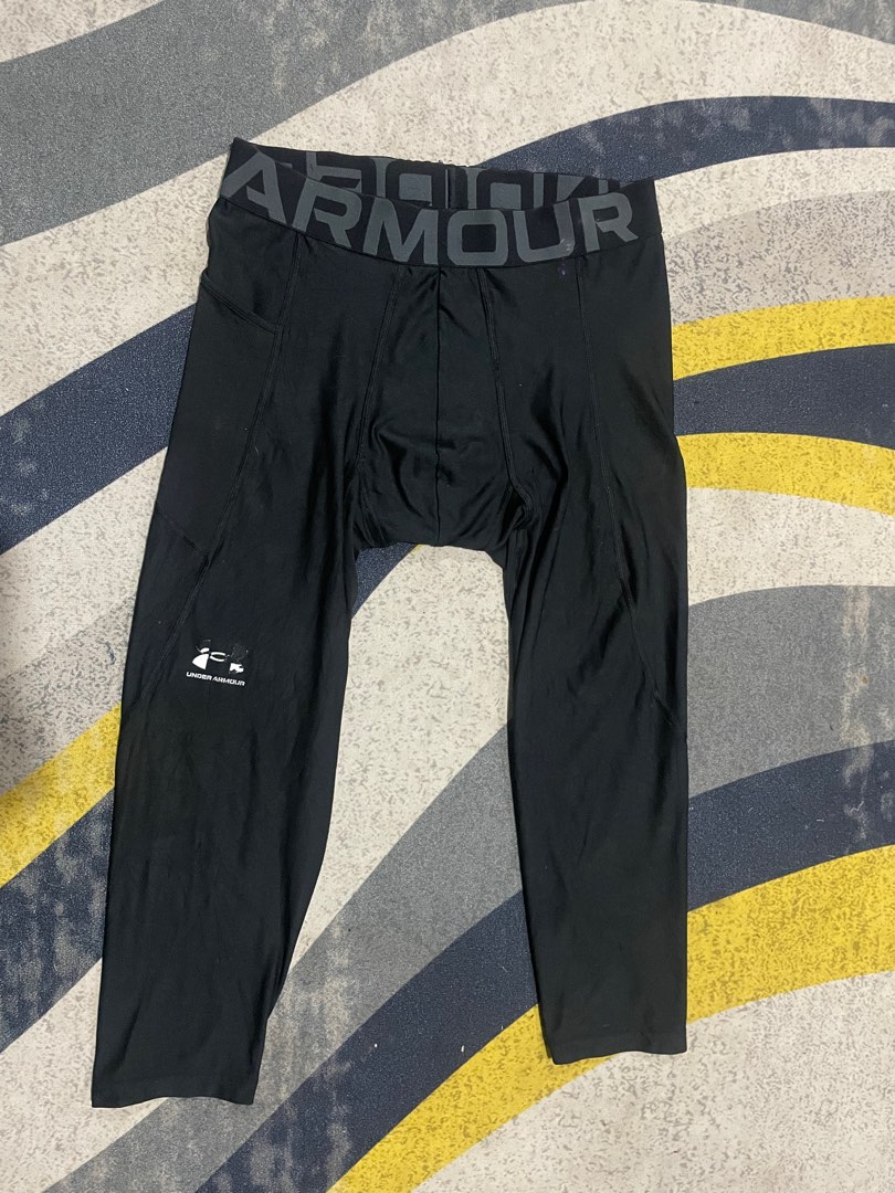 Under Armour Tight, Men's Fashion, Activewear on Carousell
