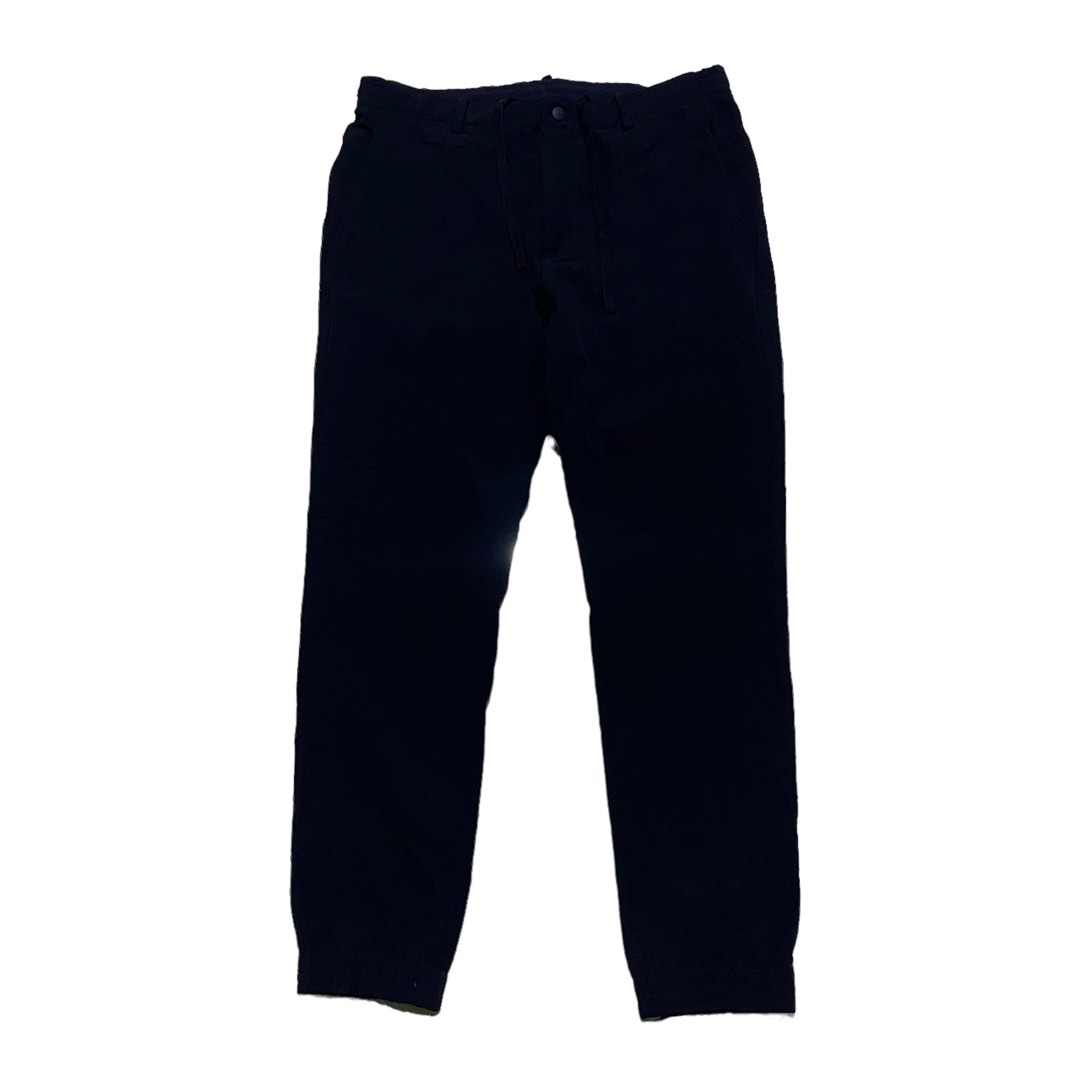 Uniqlo training jogger black longpant, Fesyen Pria, Pakaian , Bawahan ...