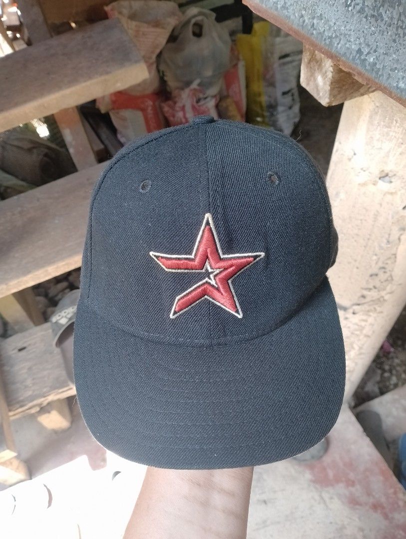 VINTAGE NEW ERA HOUSTON ASTRO CLOSED CAP, Men's Fashion, Watches ...