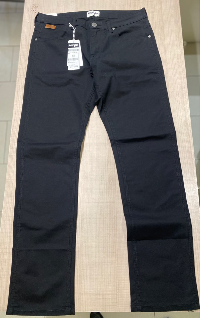Wrangler pants for men, Men's Fashion, Bottoms, Jeans on Carousell