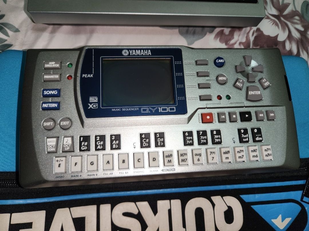 Yamaha QY100 music sequencer / sound engine, Hobbies & Toys, Music & Media, Musical Instruments ...