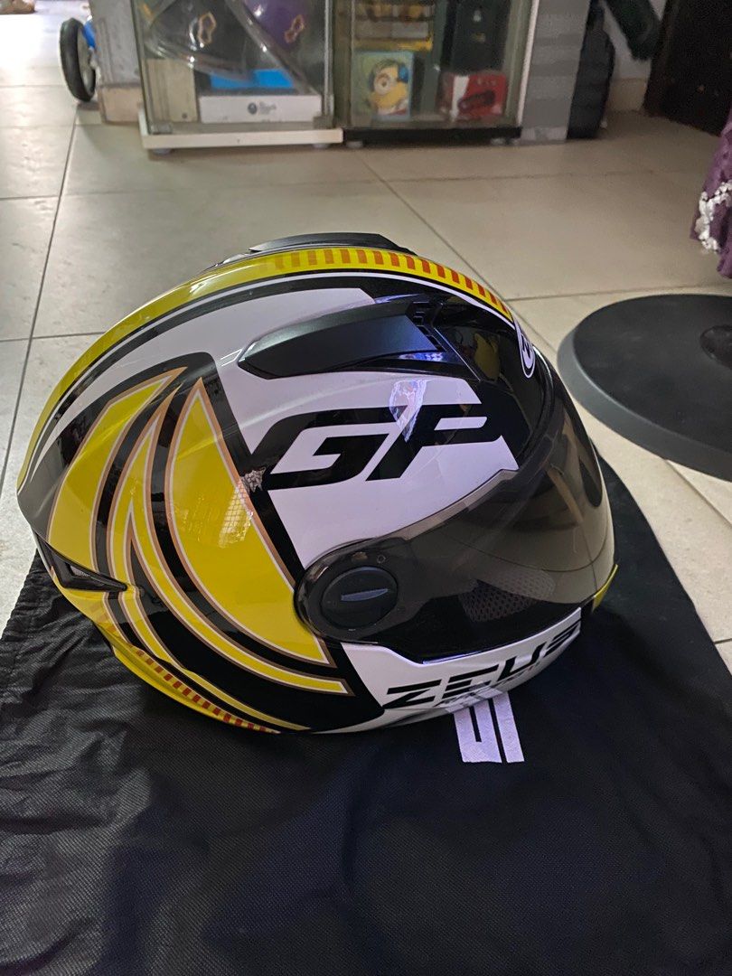 ZEUS Helmet GP edition, Motorbikes on Carousell