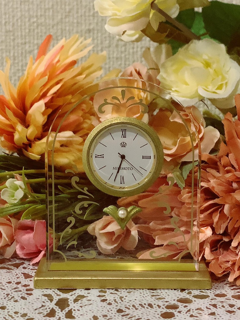 A Beautiful Vintage MIKIMOTO Solid Glass Desk Clock With Gold Accent ...