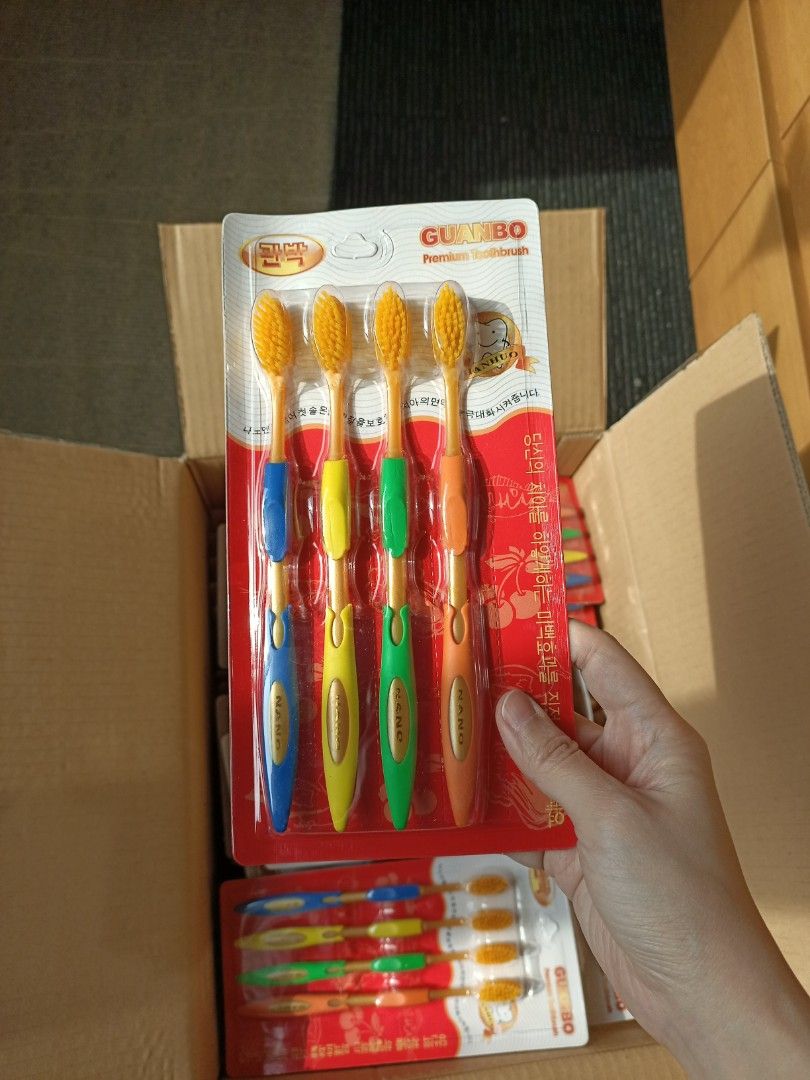 68 sets toothbrush, Beauty & Personal Care, Oral Care on Carousell