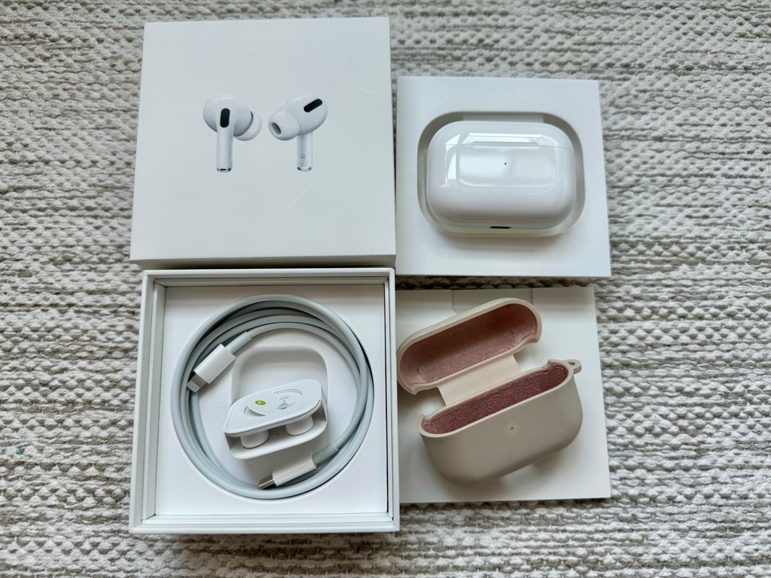 Apple Airpods Pro Gen 1 (Lightning Cable), Audio, Earphones on Carousell