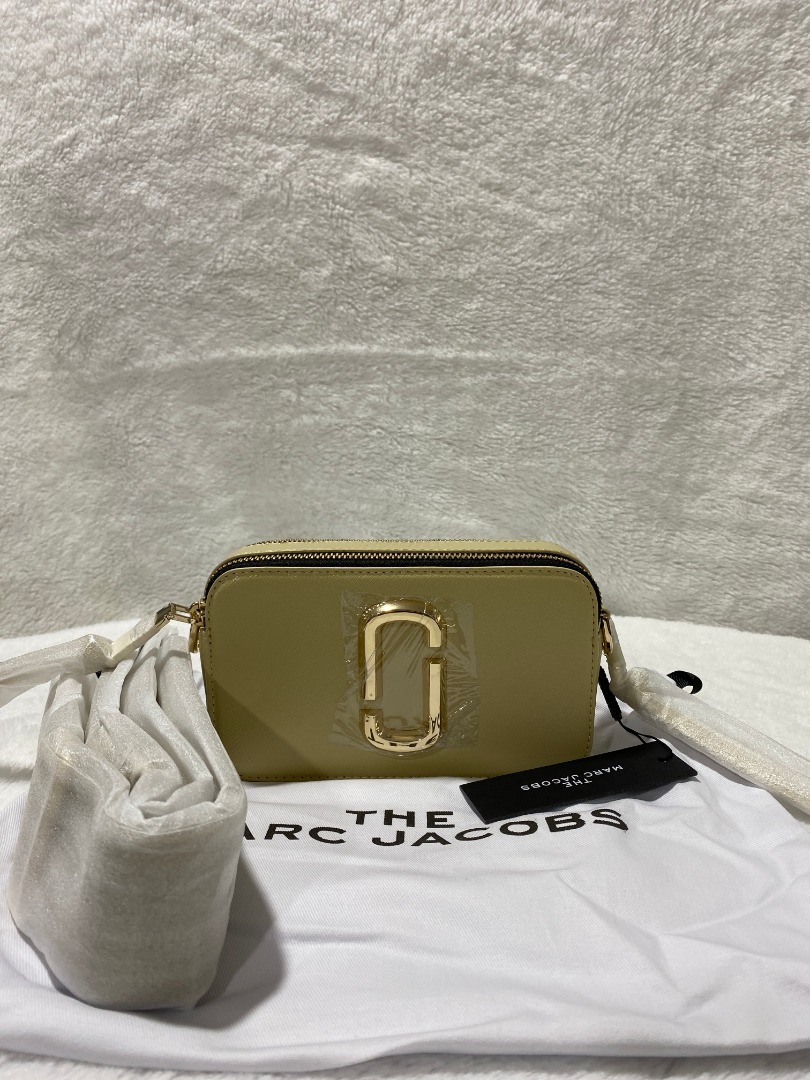 Authentic Marc Jacobs The Snapshot Khaki, Luxury, Bags & Wallets on ...