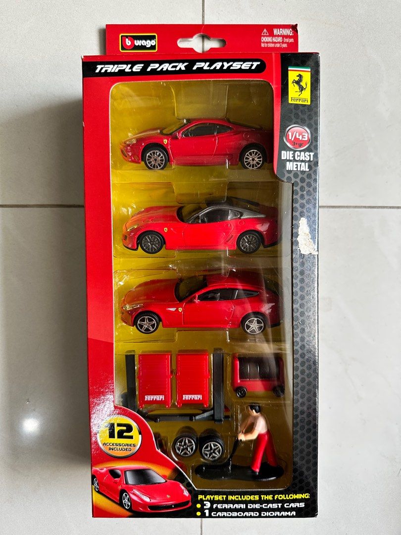 Bburago Ferrari Race & Play Triple Pack Playset (1:43), Hobbies & Toys ...